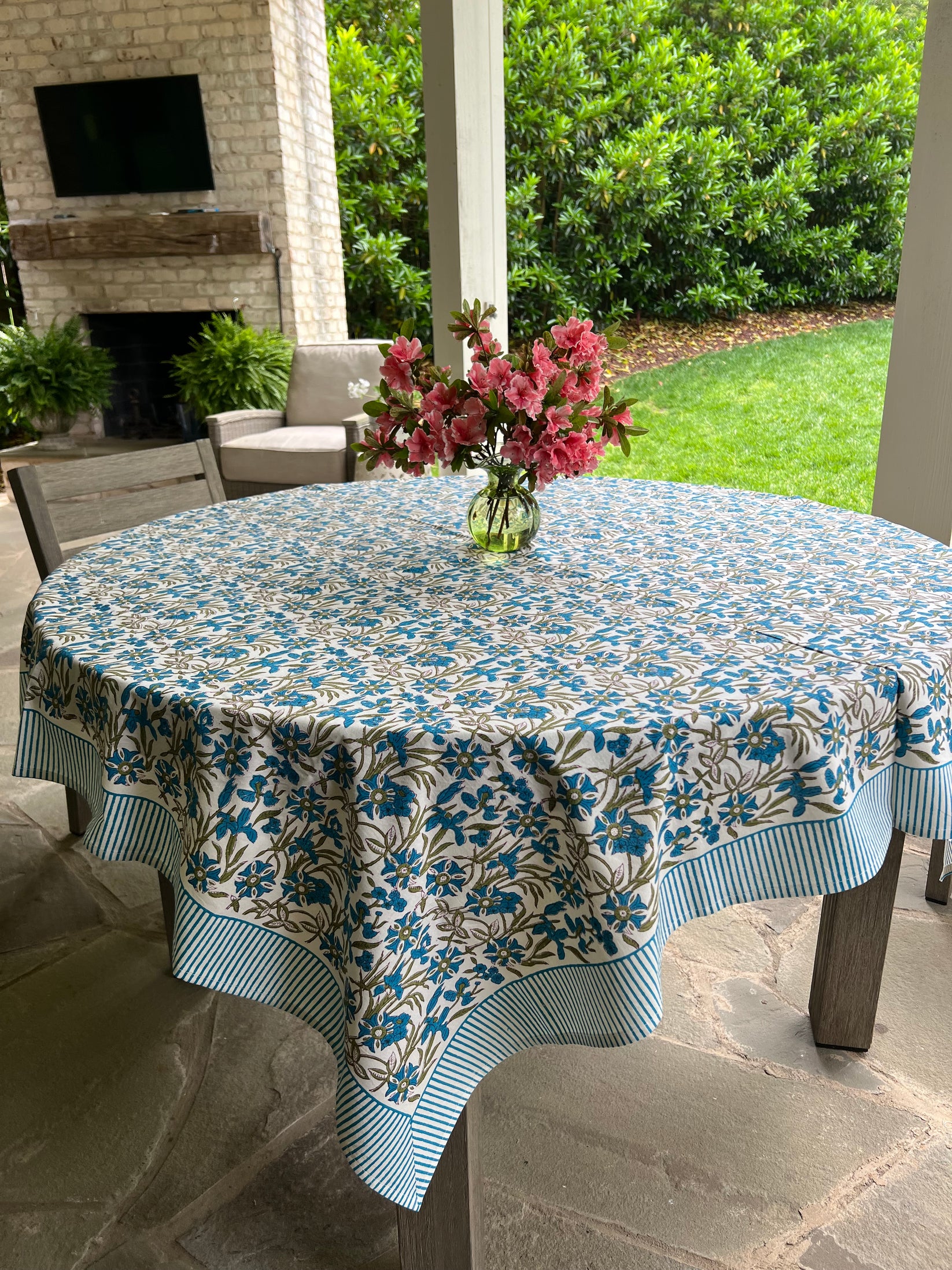 Pinwheel Tablecloth in Bluebird – Christina Dickson Home